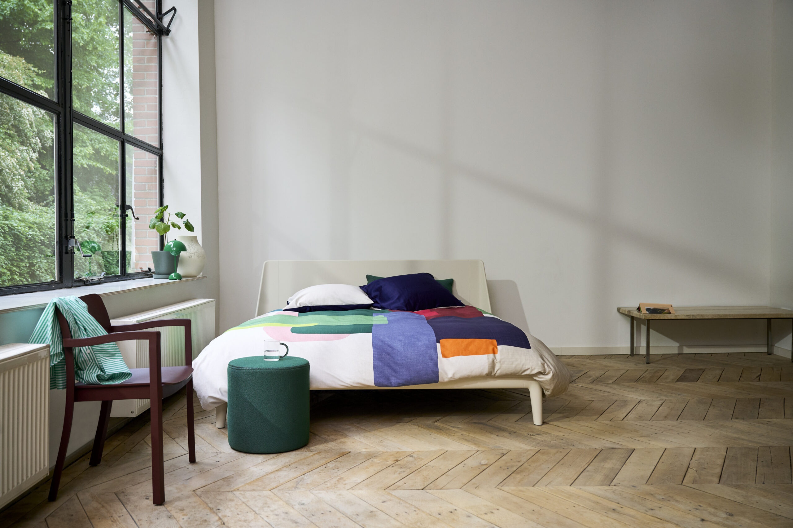 Auping presenteert nieuwe materialen en dessins met geometrische vormen ...